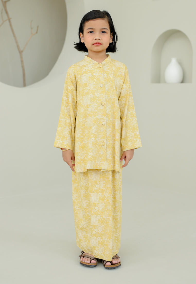 Aman Girl – QAYSAA