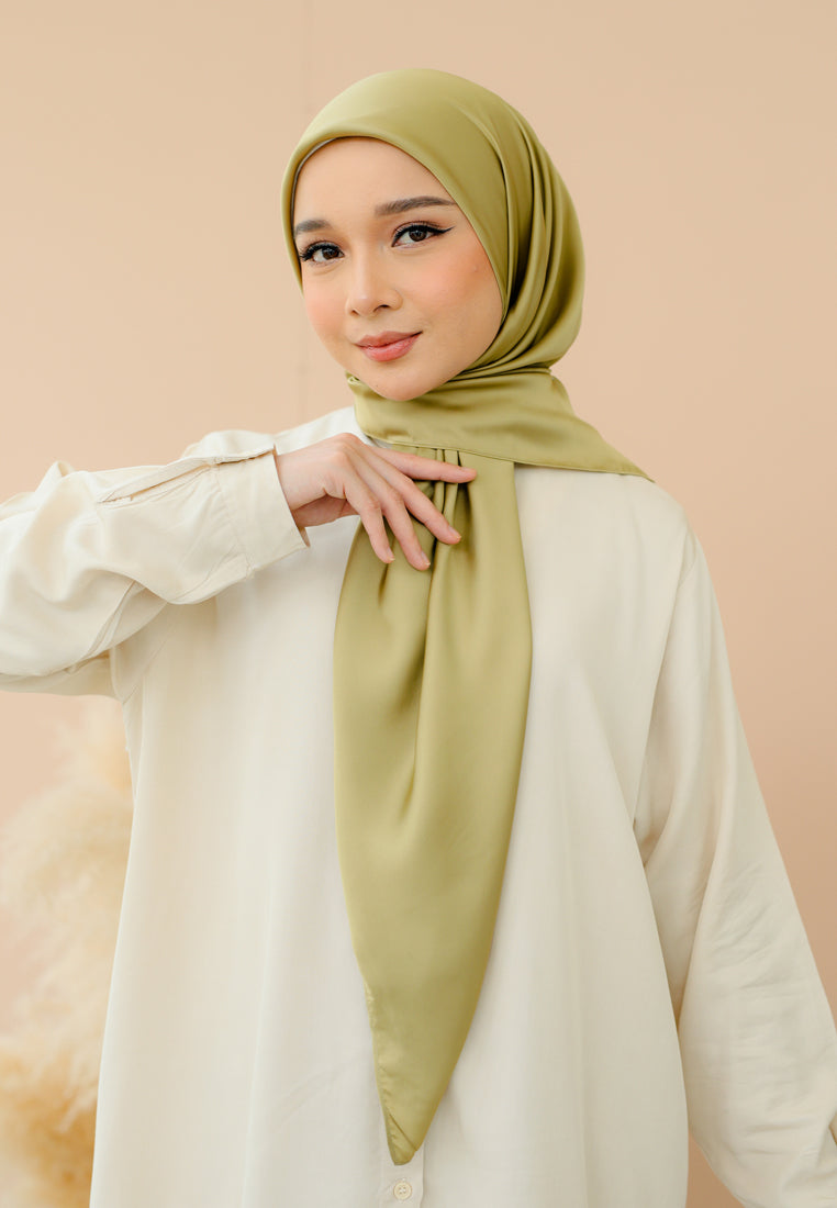 Zuyyin Satin Square (Olive Green) – QAYSAA
